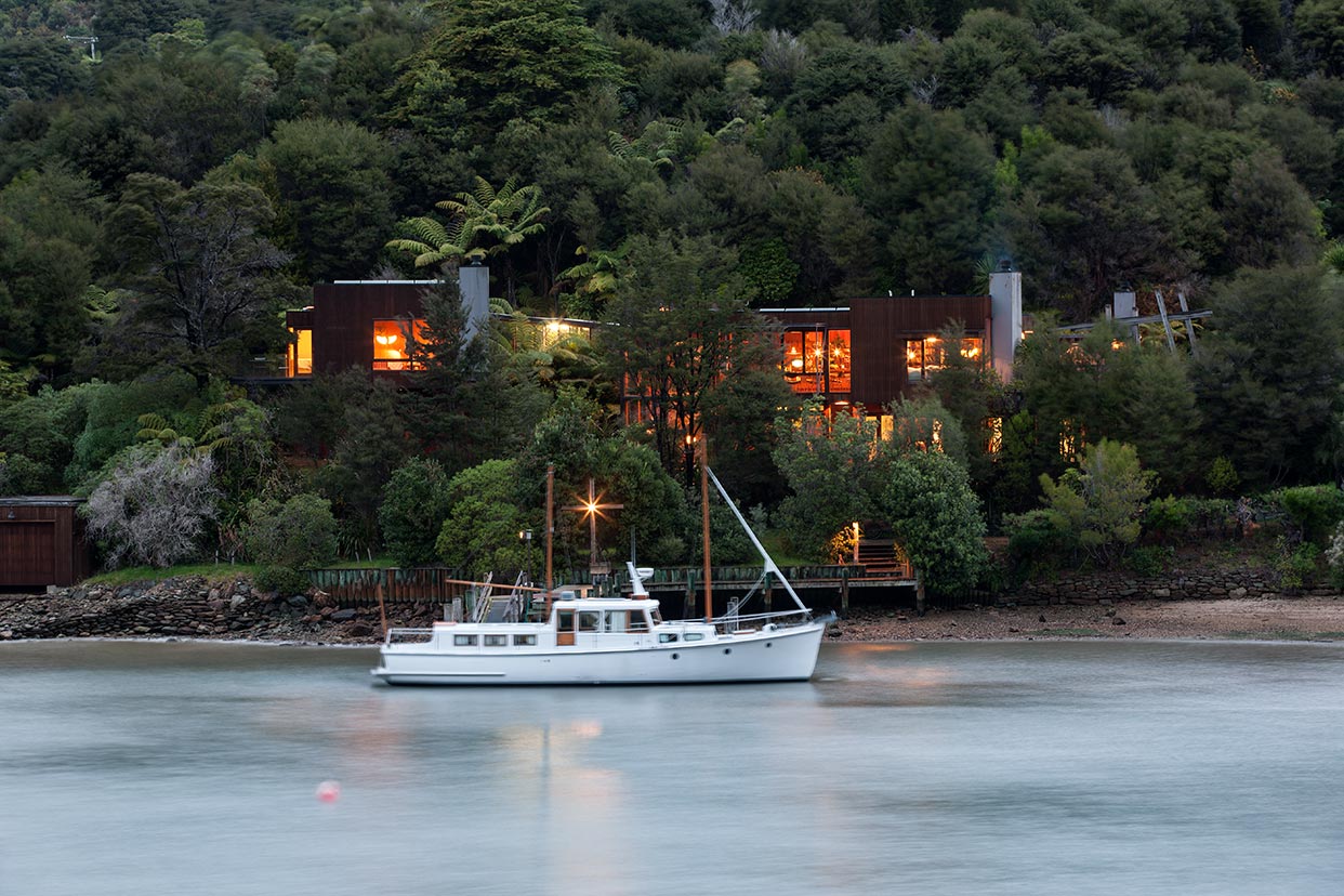 Waterfall Bay - Simon Devitt - International Photographer of Architecture